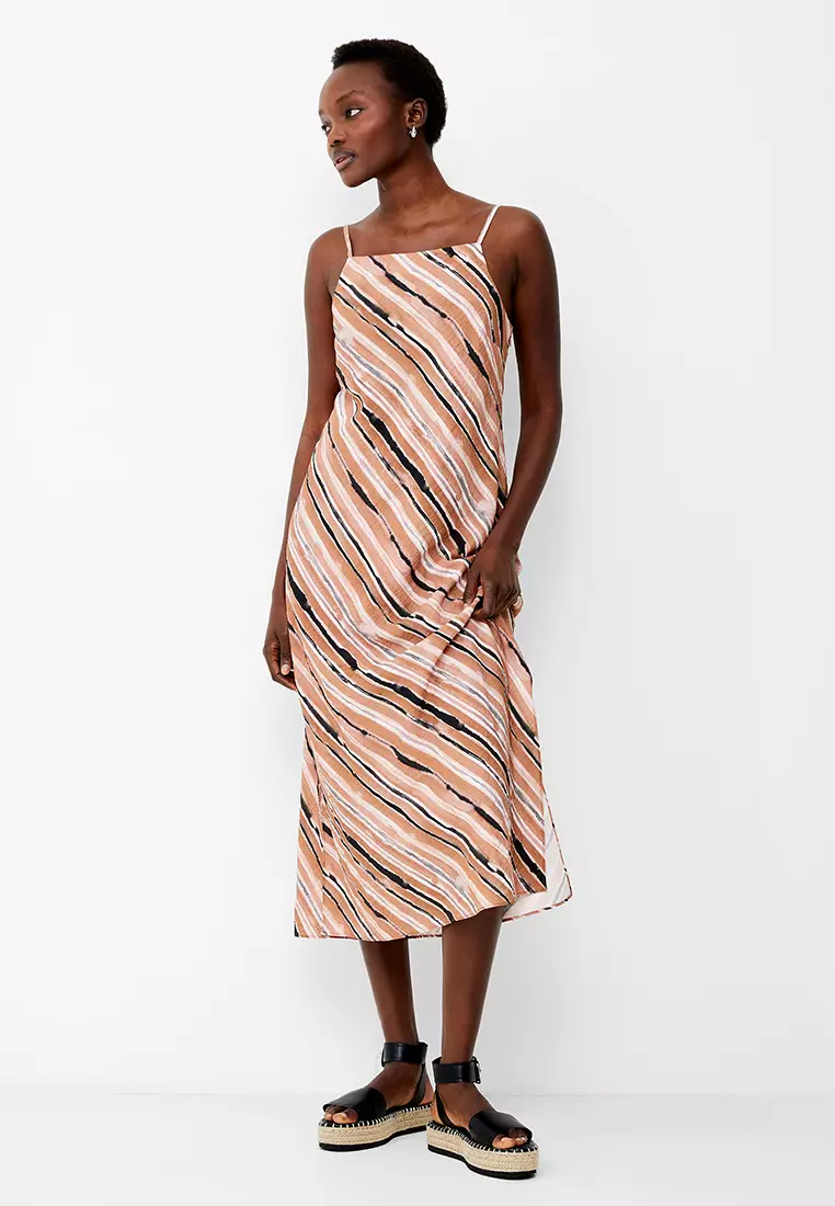 Buy French Connection GAIA FLAVIA TEXTURED DRESS 2026 Online | ZALORA