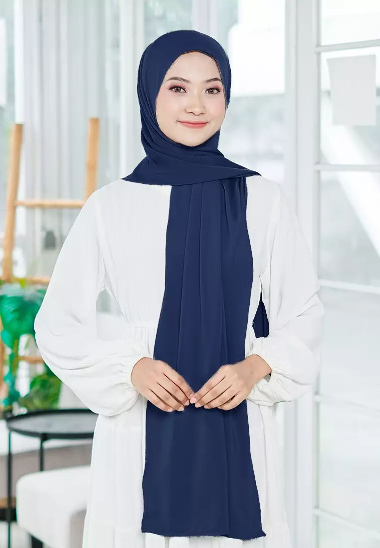 Jual Cantik Kerudung QILA INSTAN - NAVY Original 2024 | ZALORA Indonesia