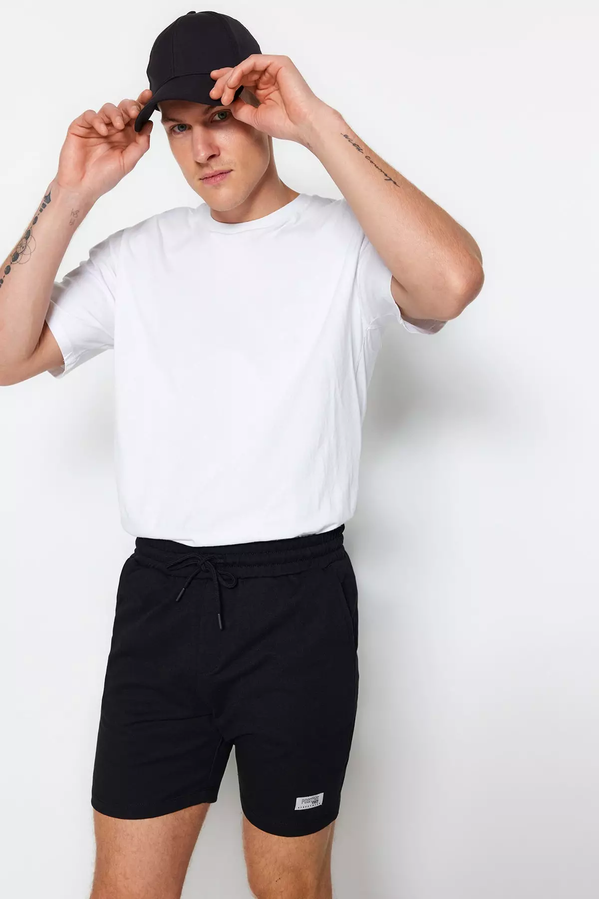 Buy Trendyol Men's Label Detail Shorts 2025 Online | ZALORA