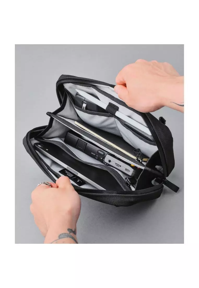 Buy Alpaka ALPAKA Elements Tech Case 600D (Black) Online | ZALORA Malaysia