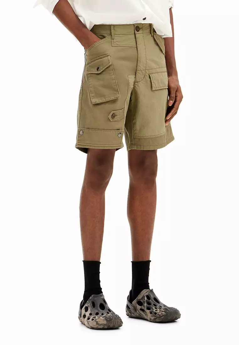 線上選購 Desigual Desigual Man Worker pocket Bermuda shorts. | ZALORA 台灣