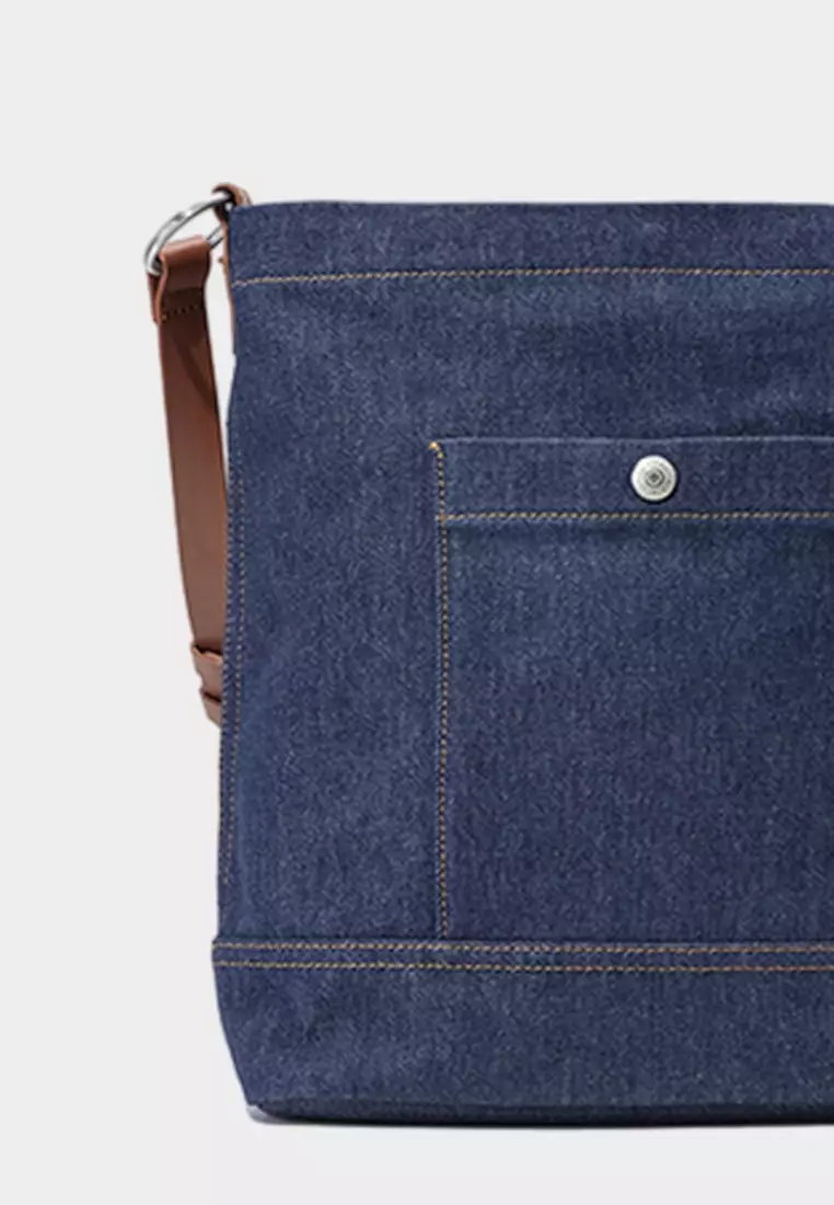 Buy Levi's Women's Heritage Bucket Bag 000IP-0001 2025 Online | ZALORA ...