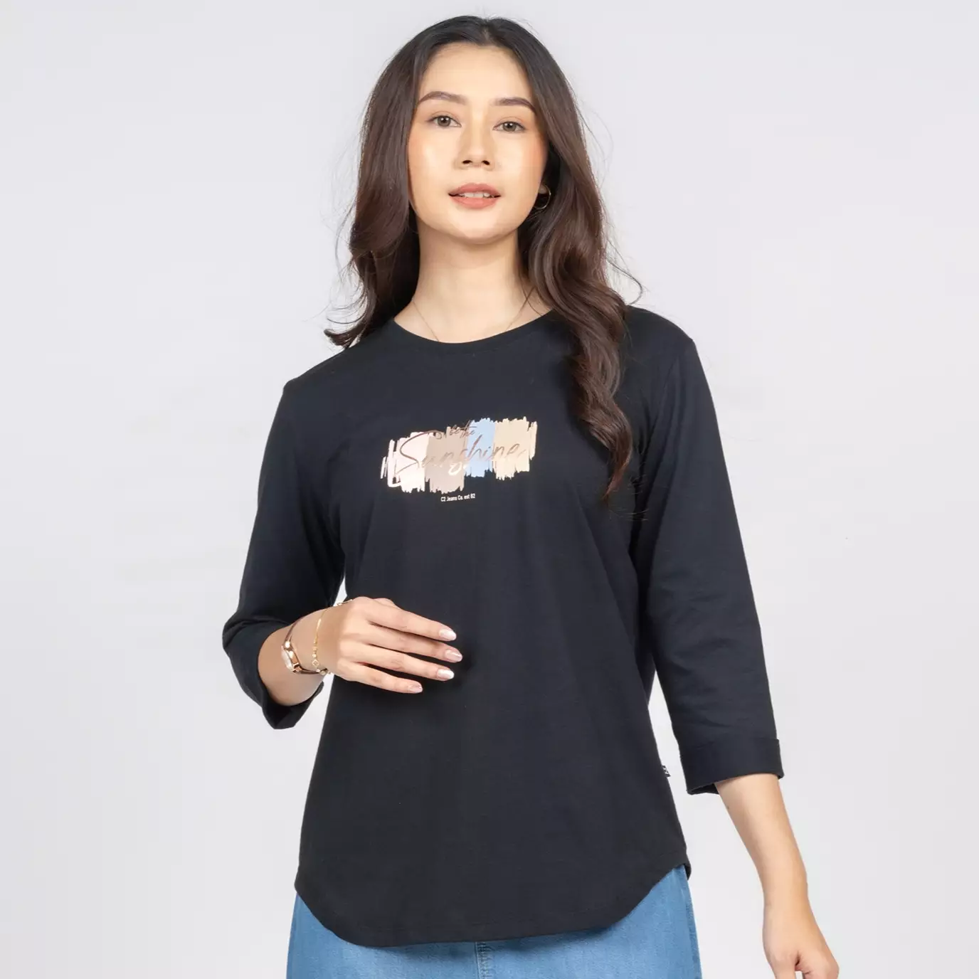 Jual C2 Outfitters C2 Shilka Black T-Shirt Wanita Original 2025 ...