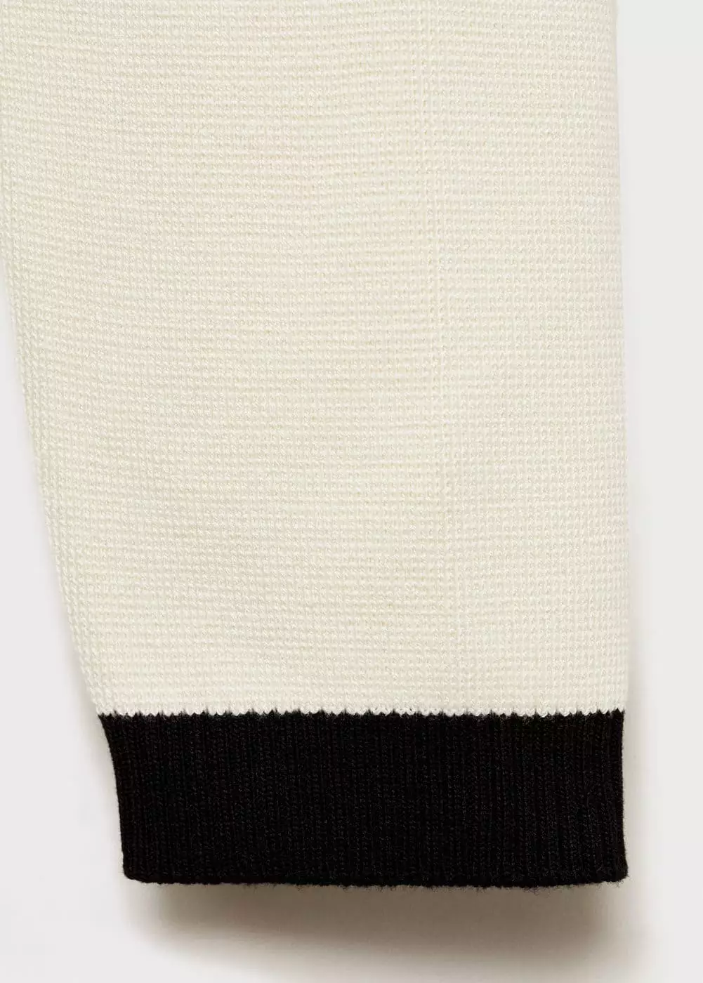 Jual Mango Jaket rajutan dengan kancing hias Original 2025 | ZALORA ...