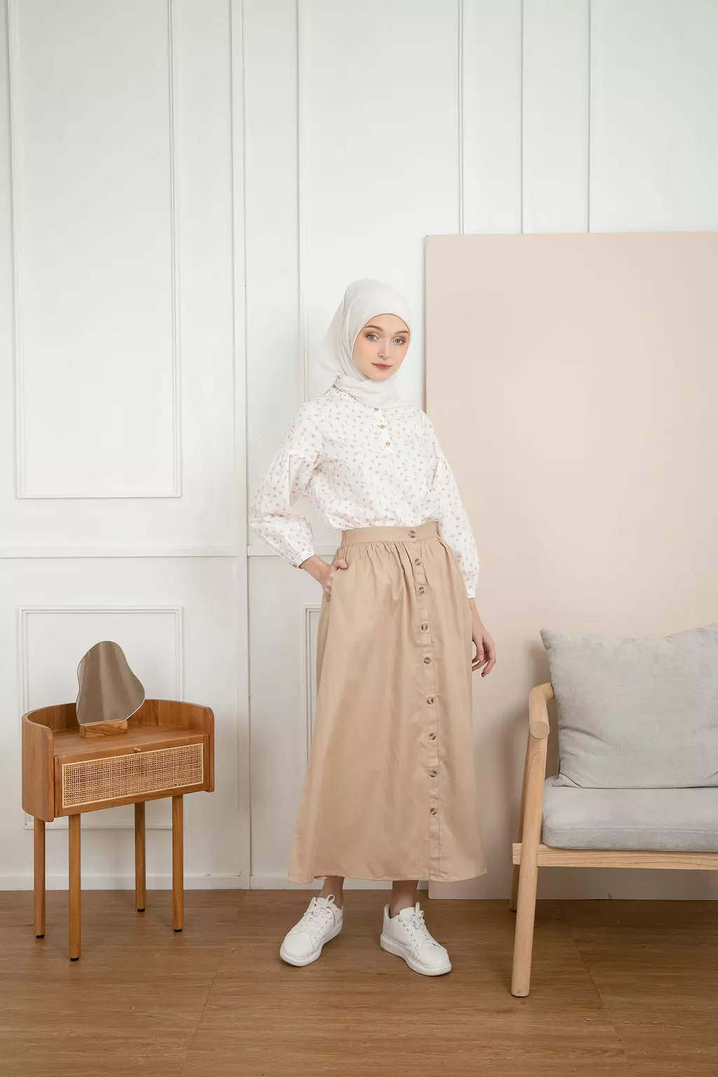 Jual ULTRAVIOLET Ultraviolet Ruched Puff Sleeve 908 Bw Sakura Original 2024 | ZALORA Indonesia