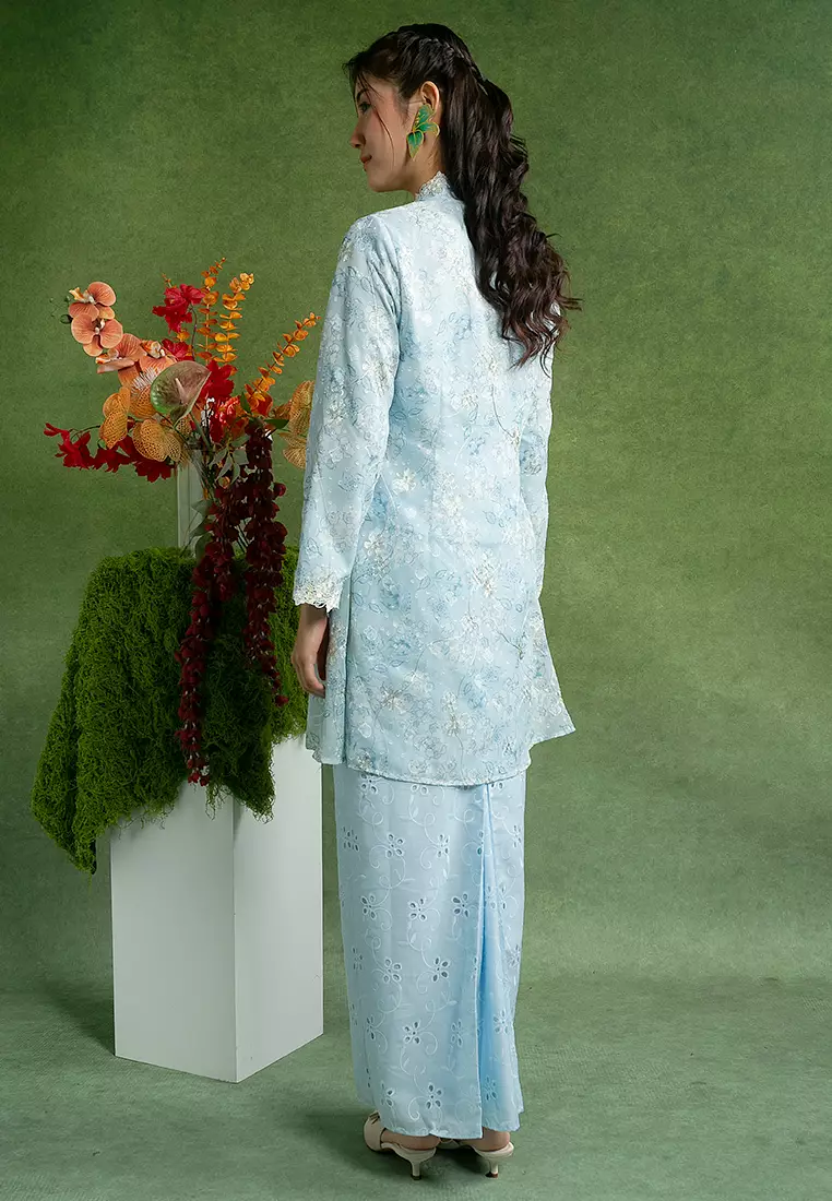 Buy Lubna Kaira Kebaya Labuh Set Online | ZALORA Malaysia
