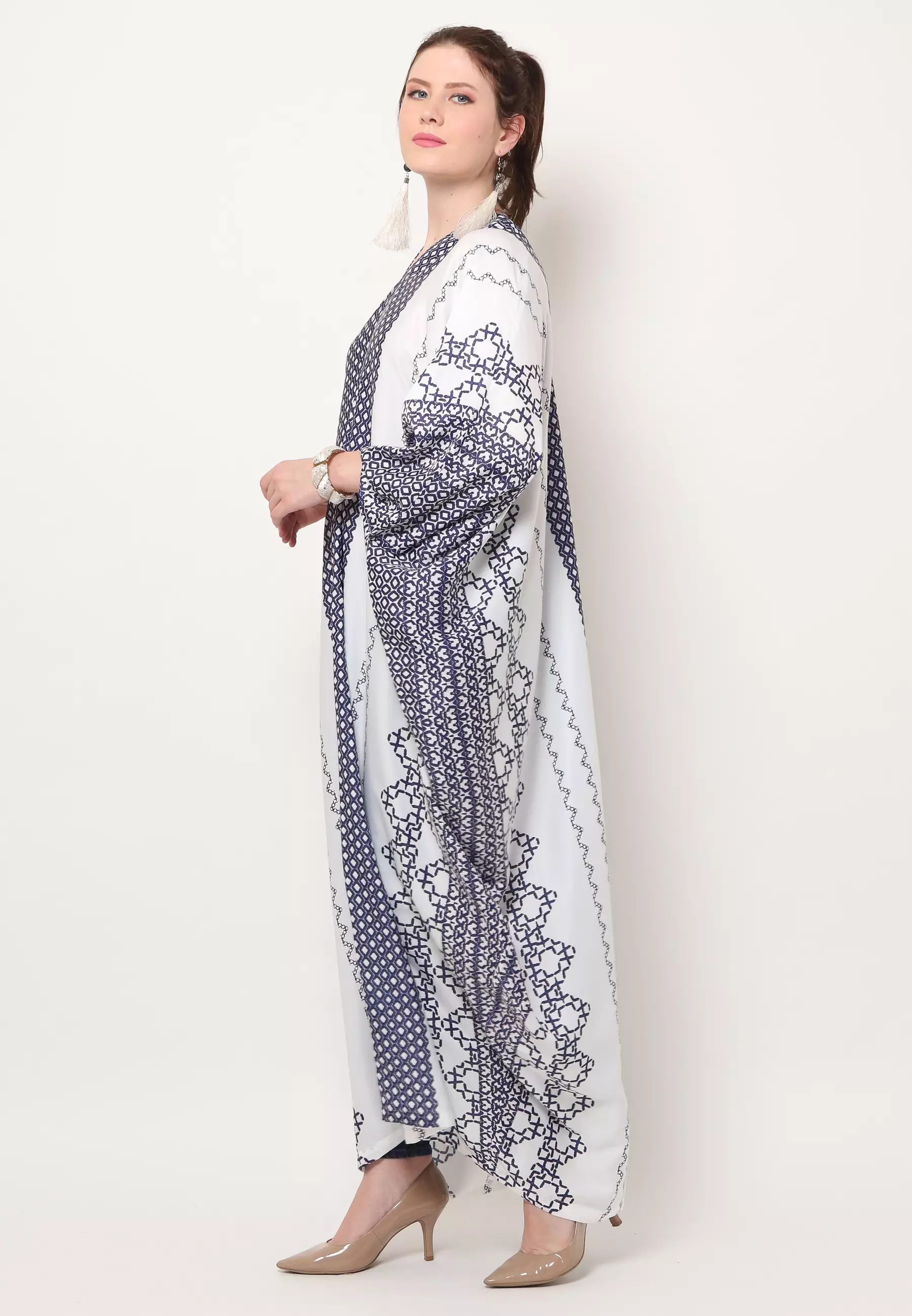 Jual Kanzi by liza yahya Kanzi Long Sleeve Classic Kaftan Blue White ...