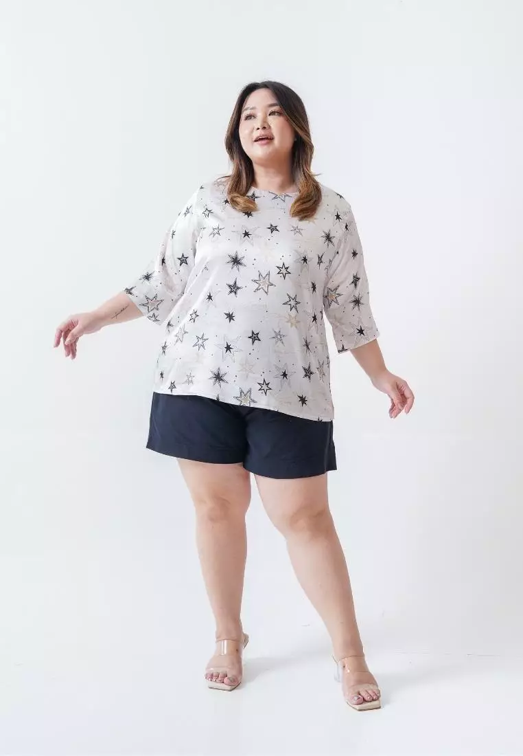 Jual Xtramiles Plus Size Blouse Hera Star Original 2025 | ZALORA Indonesia