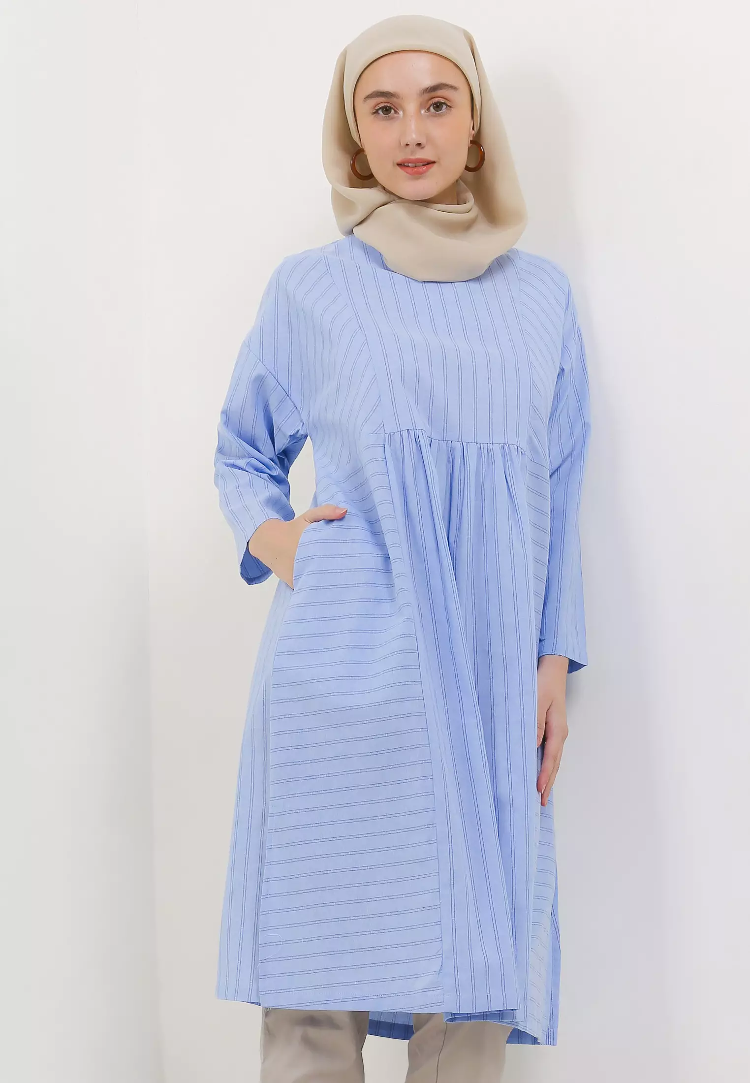 Jual MFMW MFMW Ababil Midi Dress Gamis Biru Motif Salur Original 2025 | ZALORA Indonesia