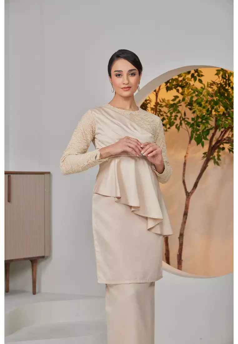 Buy Amar Amran Renda Melinda Kurung Moden Online | ZALORA Malaysia