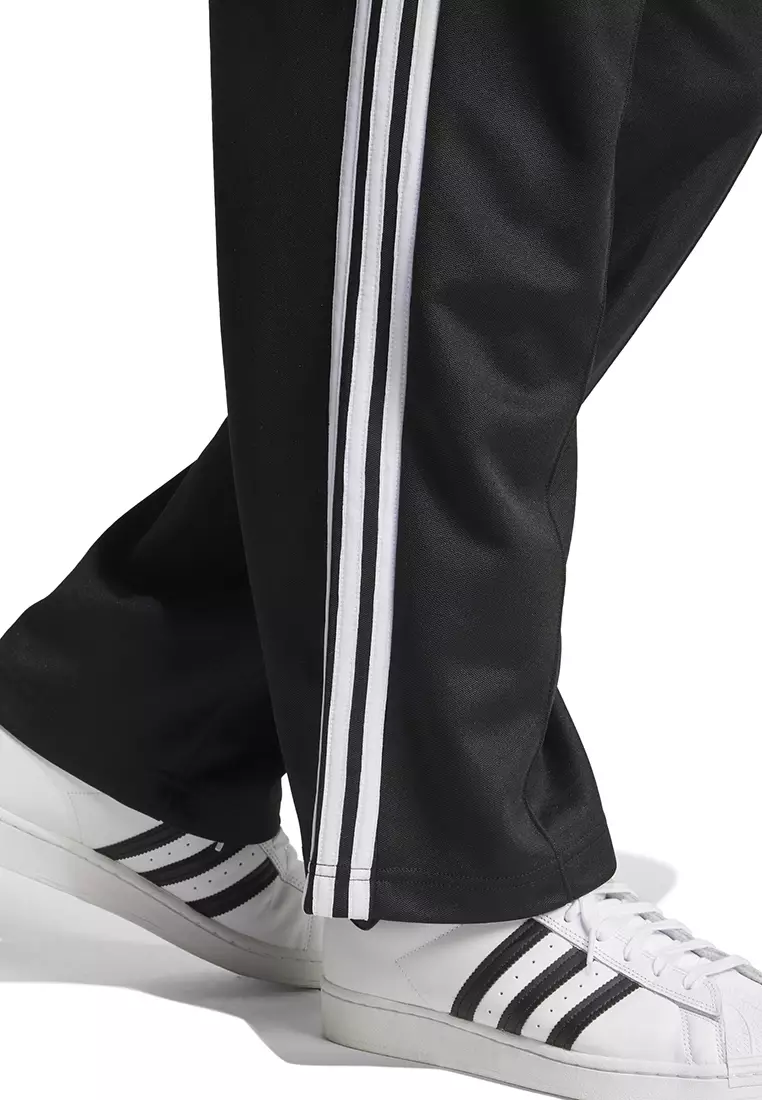 Buy ADIDAS Adicolor Baggy Fit Firebird Track Pants 2025 Online | ZALORA