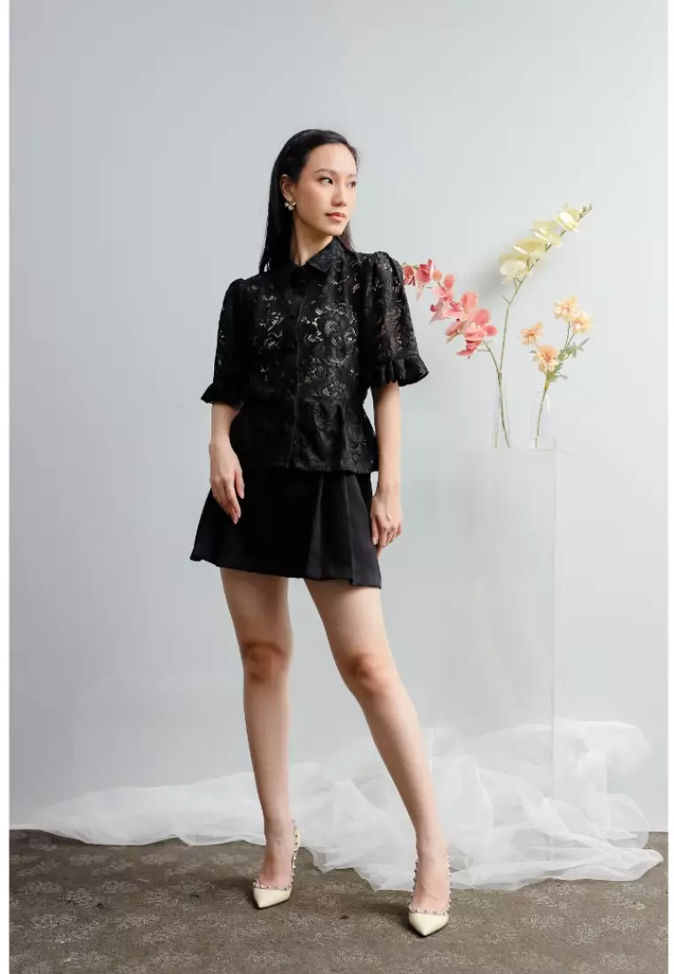 Jual Ayaco Chan Mi Lace Top Original 2025 | ZALORA Indonesia