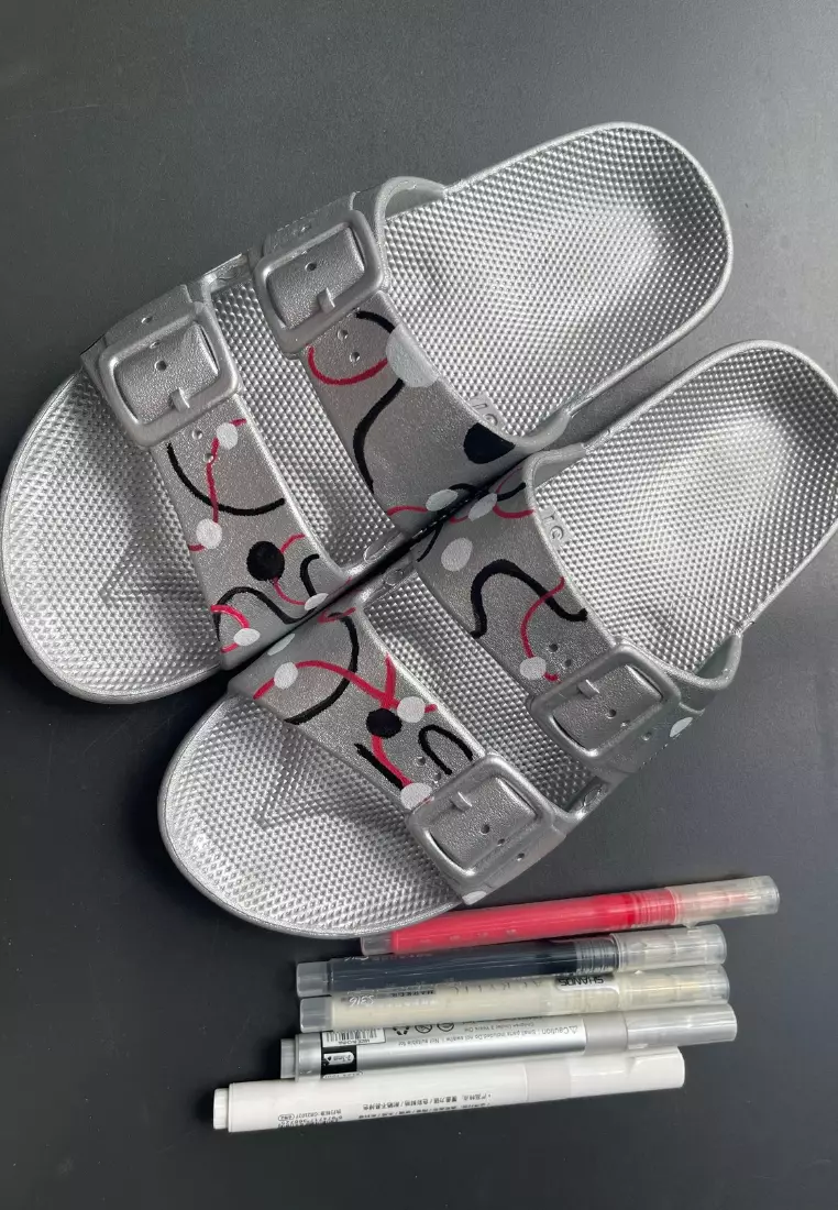 Buy Freedom Moses Freedom Moses Silverado Slides 2024 Online | ZALORA