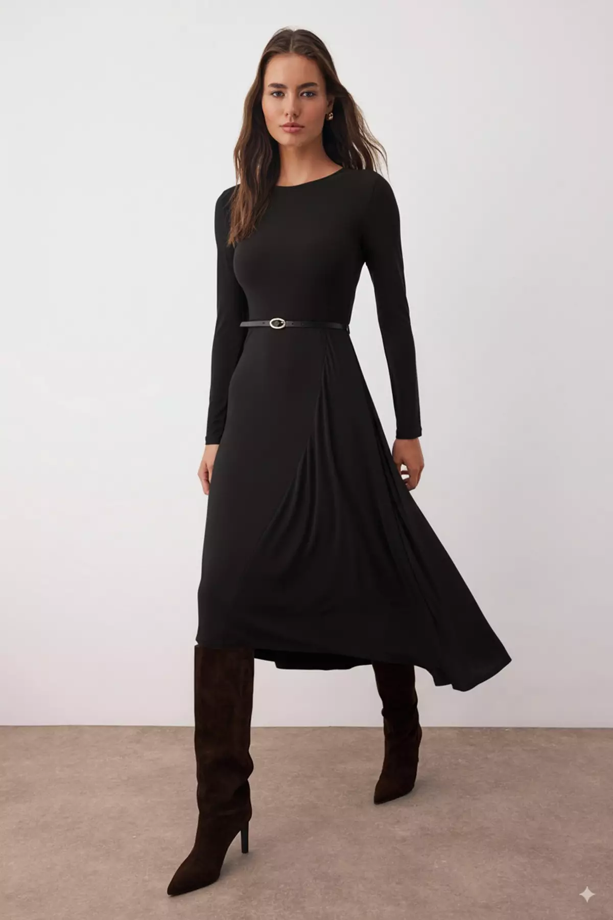 Jual Trendyol Black Plain A-Line/Belt-Drop Belt Detailed Crew Neck ...