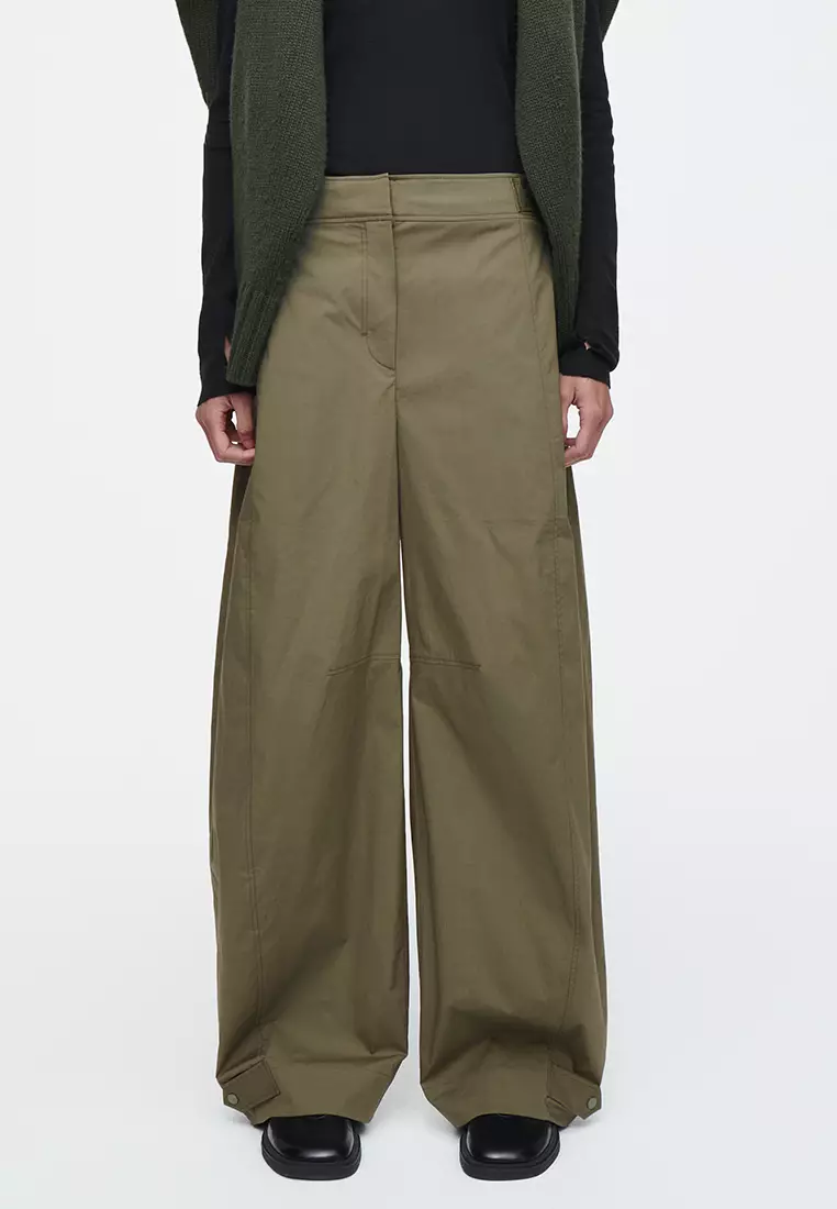 Buy COS Barrel-Leg Utility Trousers 2025 Online | ZALORA Philippines