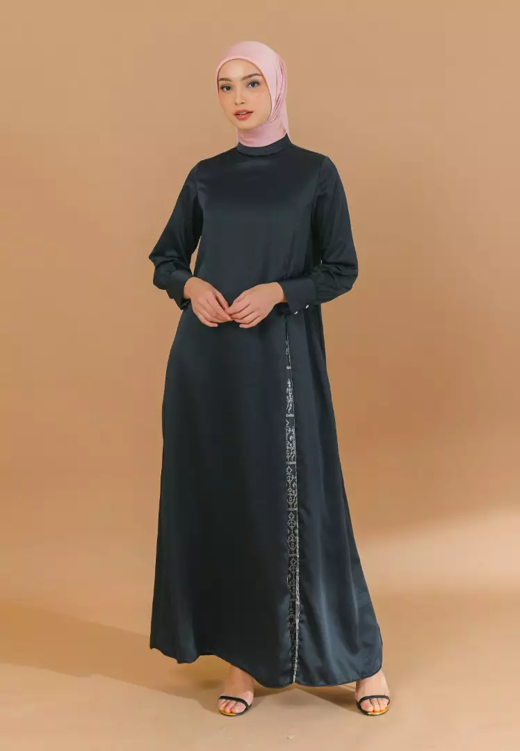Jual ZOYA Zoya DESVI Dress Black - Gamis Muslim Wanita Wudhu Friendly ...
