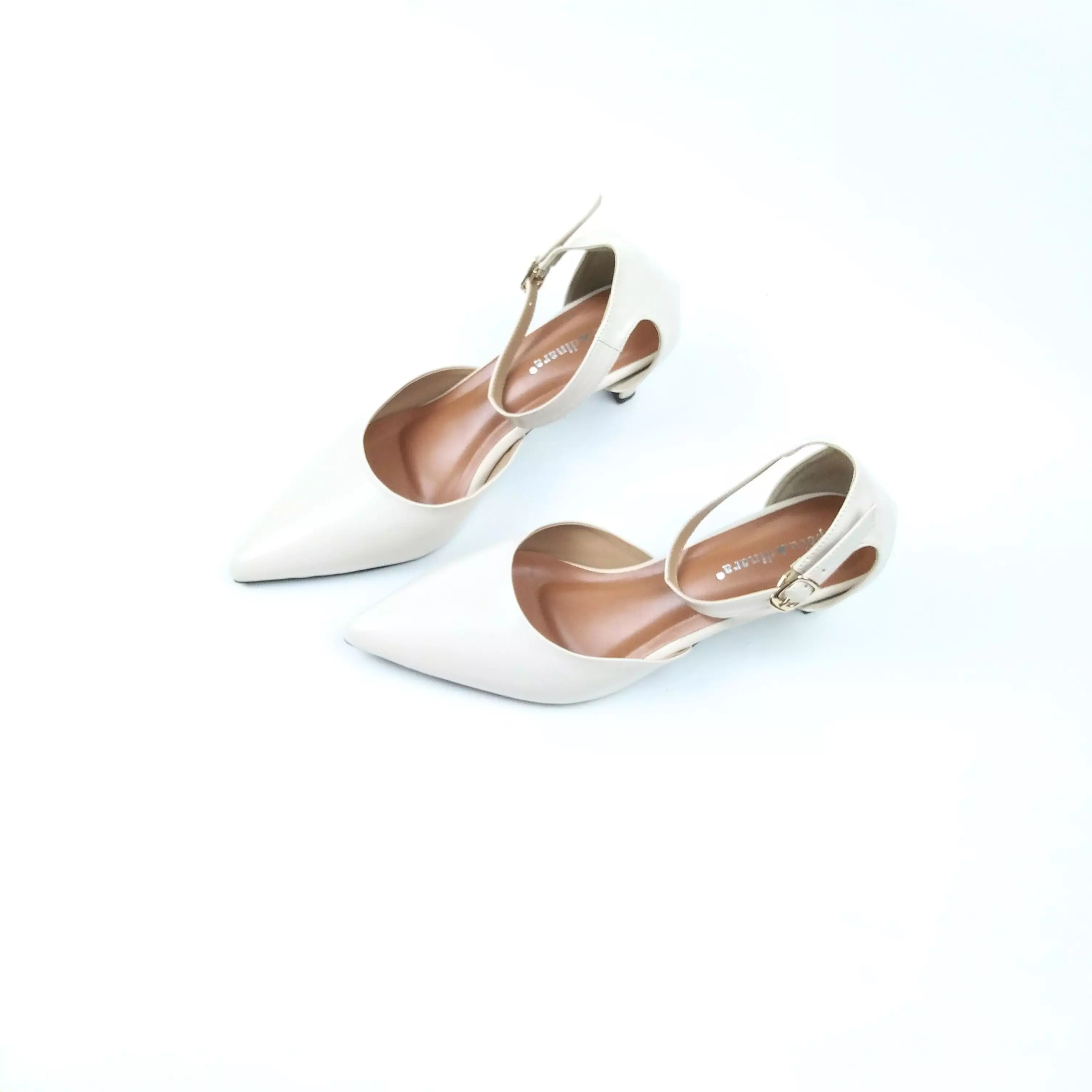 Jual Heels Wanita Terbaru Juli 2024 | ZALORA Indonesia