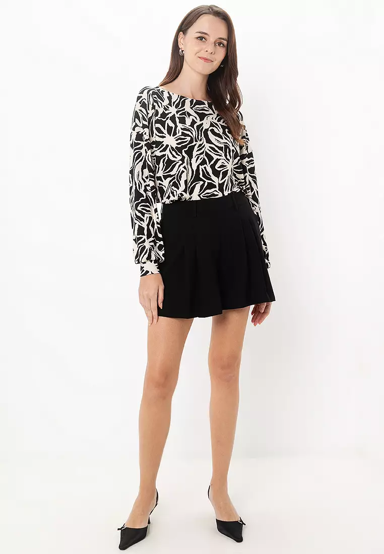 Buy ONLY Maria Long Sleeve Boat Neck Top 2025 Online | ZALORA