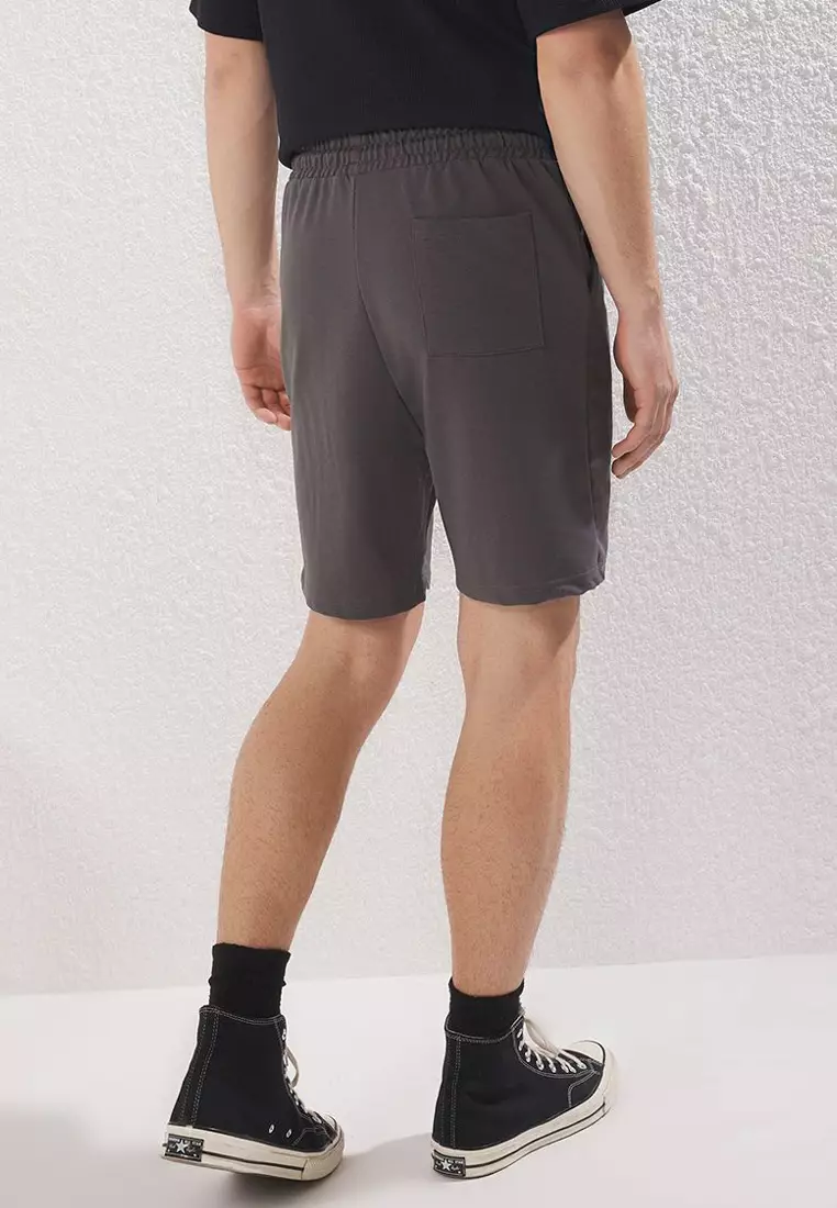 Buy Trendyol Regular Fit Basic Shorts 2026 Online | ZALORA
