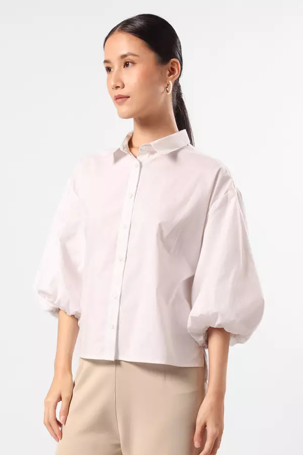 Jual Minimal Minimal x Devina Putri - Damian - Kemeja Lengan Balon - White Colour White Original ...