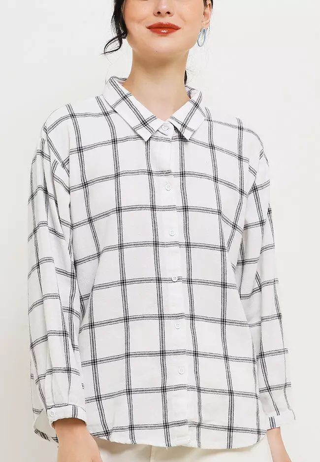 Jual LOGO JEANS Kemeja Wanita Dyeva White Black Original 2025 | ZALORA ...