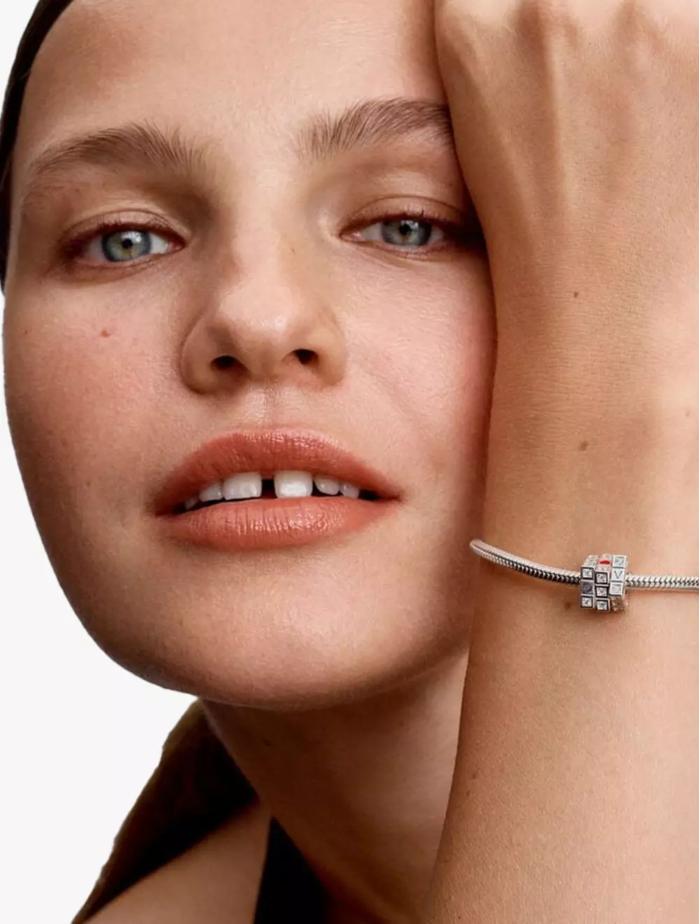 Jual Pandora Moveable Toy Cube Charm - Silver Original 2025 | ZALORA ...