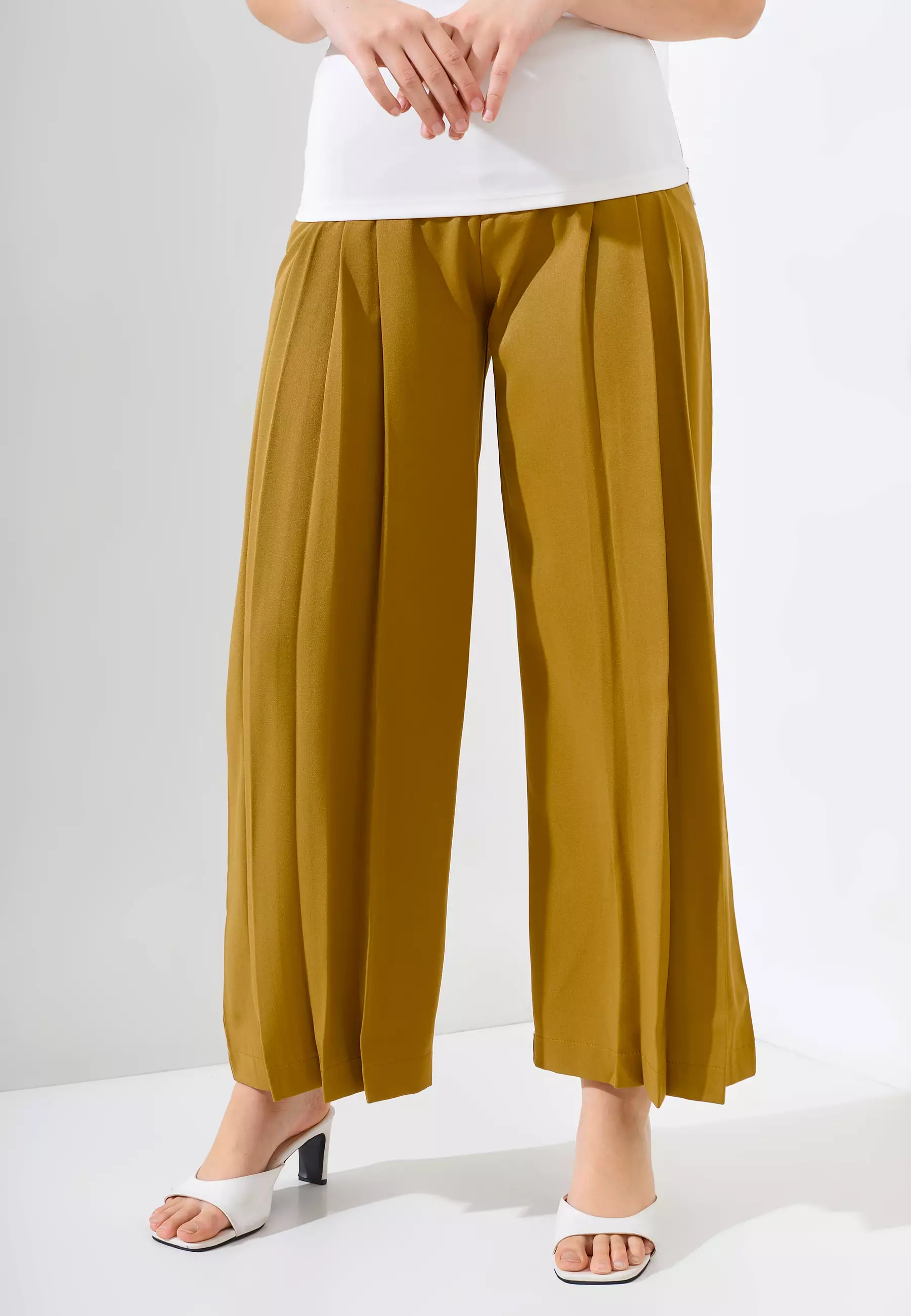 Jual Blanik Cleo Pants Original 2024 | ZALORA Indonesia