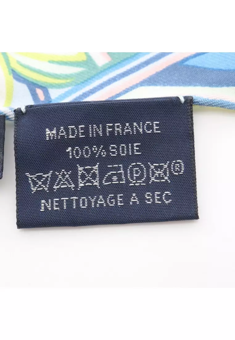 Buy HERMES Pre-Loved Hermès Losange Nano Danse Pacifique scarf silk ...